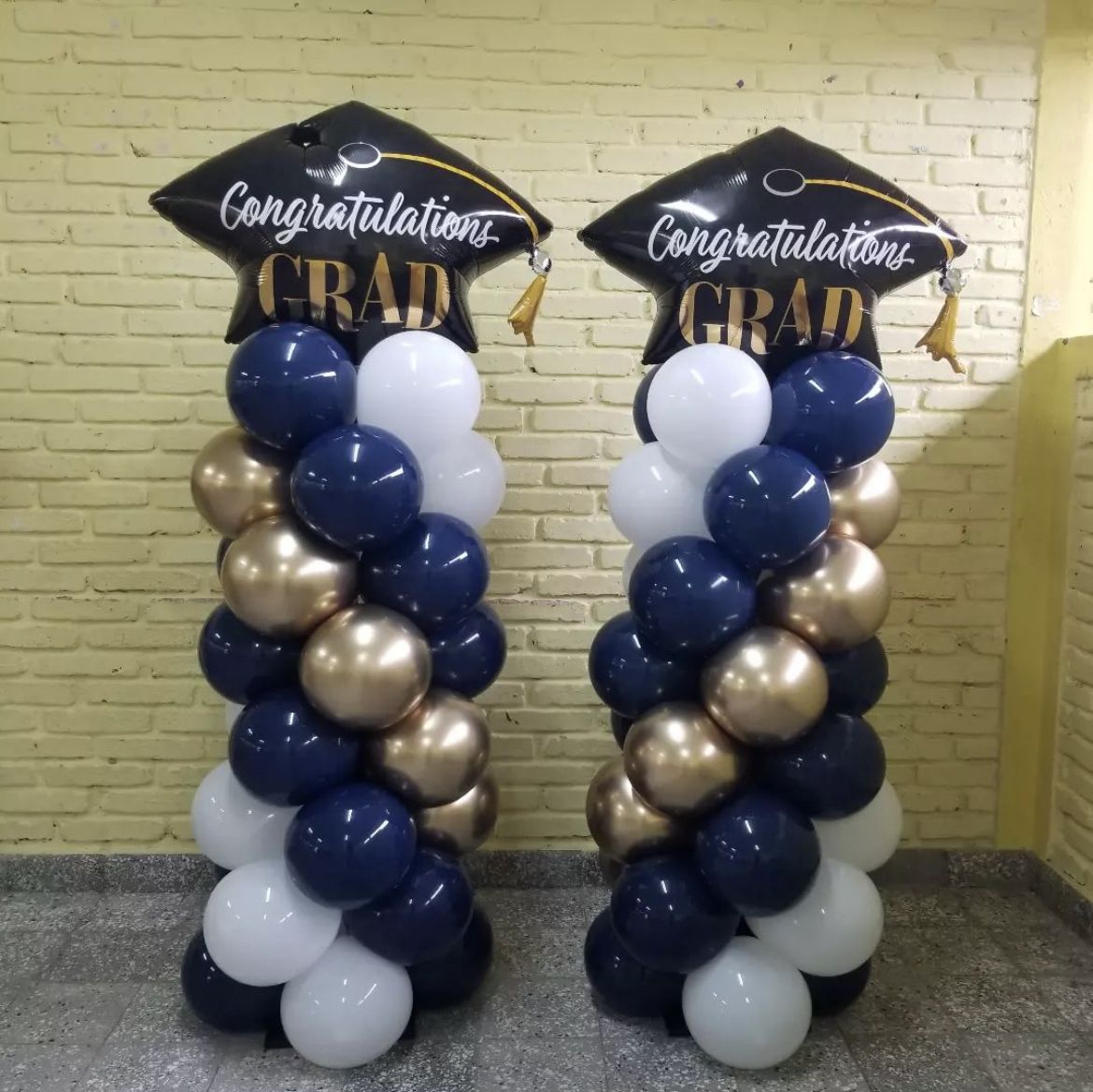 Graduation Balloon Towers! – Balloons On The Go